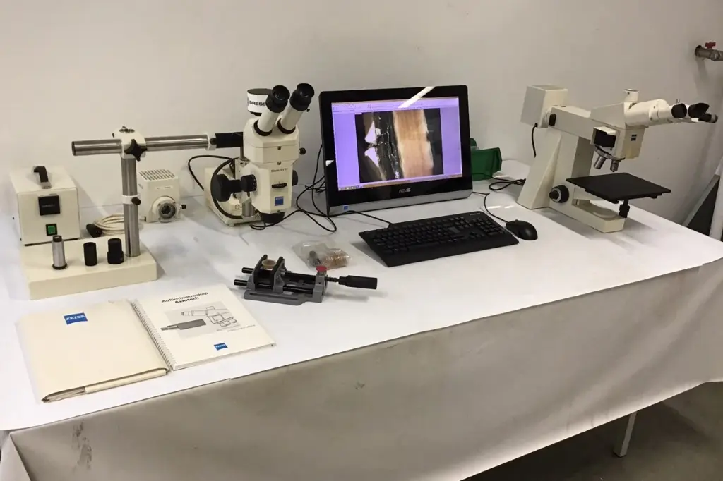 Zeiss Axiotech 100 HD + Stemi SV 11 for cross sections. | PCB Equipment